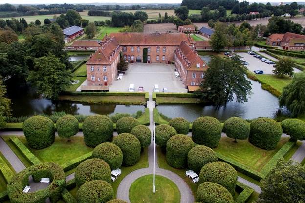 Visborggaard Slot solgt | Nordjyske.dk